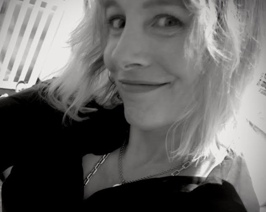 Hannah MacKenna - TEXT/RAHMEN
